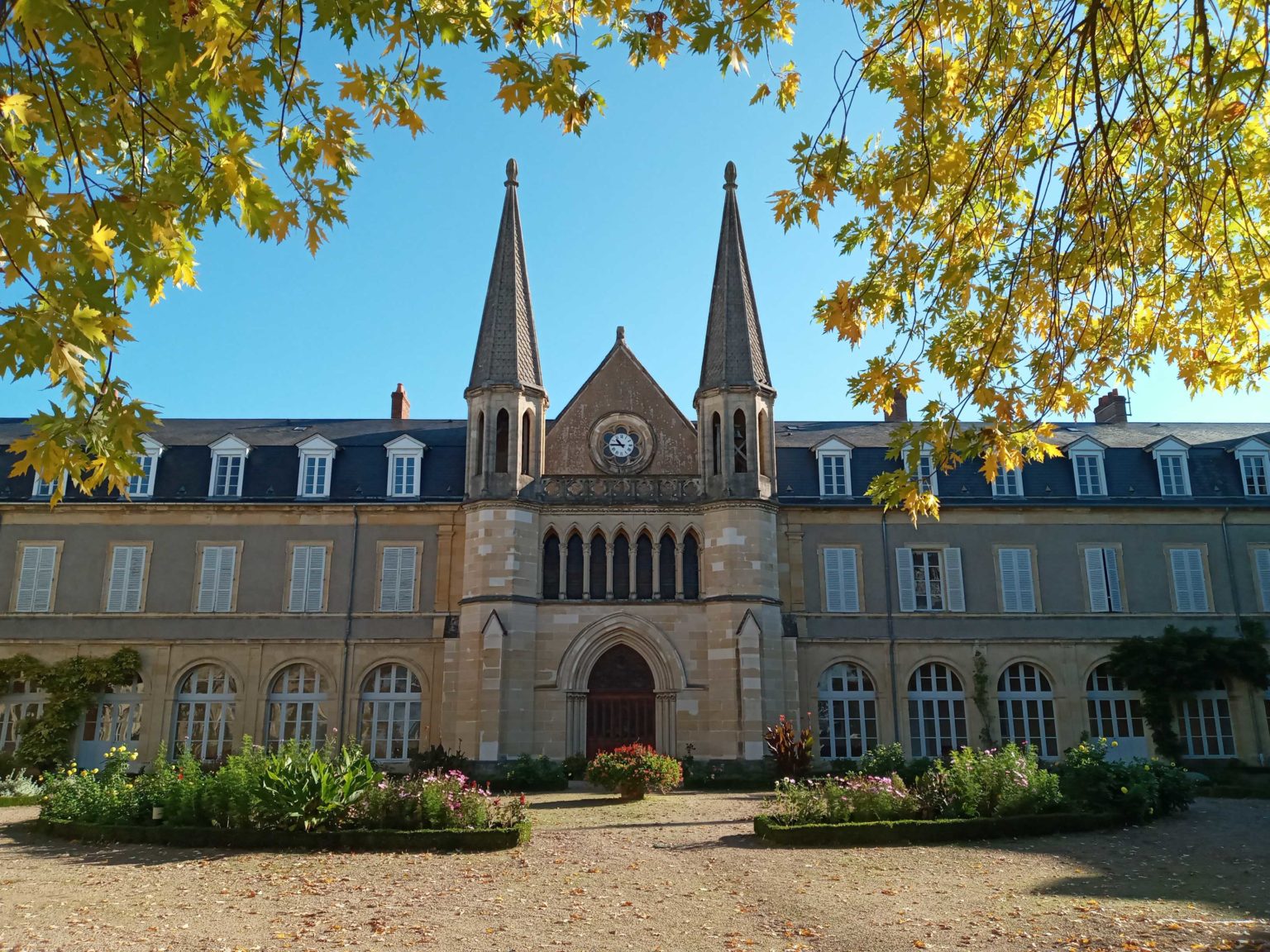 Le sanctuaire : Espace Bernadette Soubirous Nevers - Paroisse de la ...